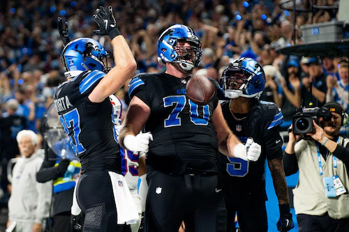 Beloved Offensive Lineman Returns to Detroit Lions - BaseMedia Global